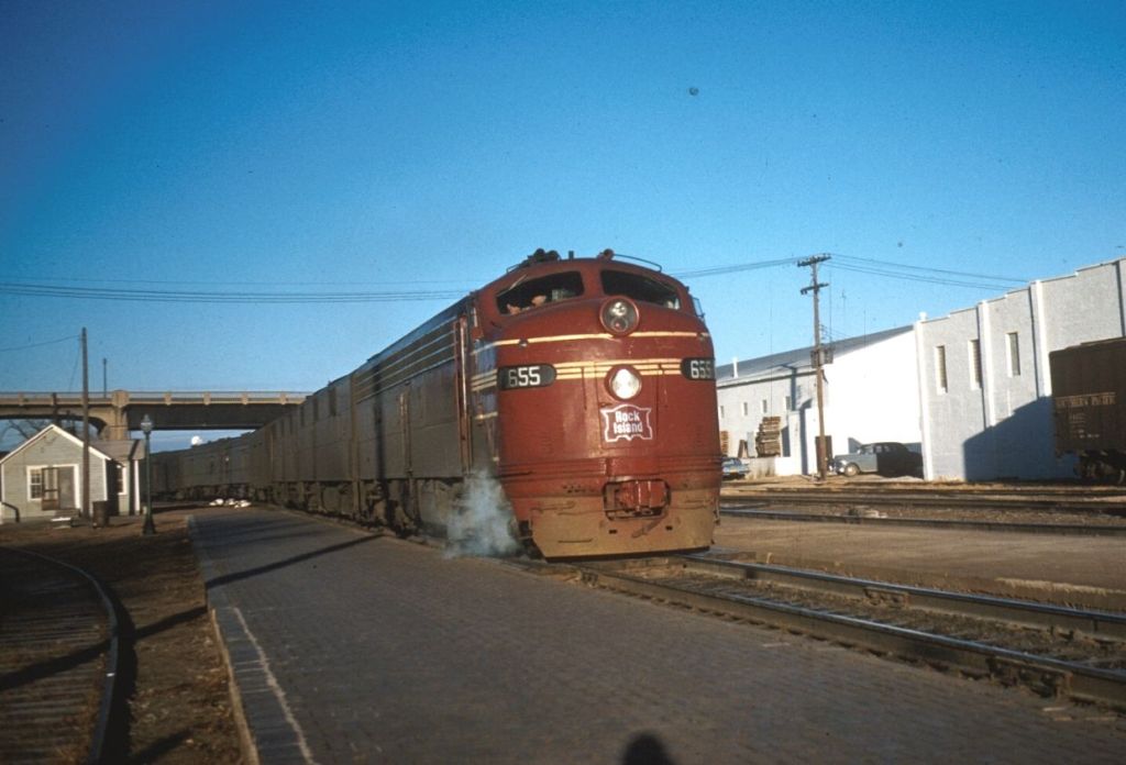 Never knew who was painting Rock Islands locomotives.
